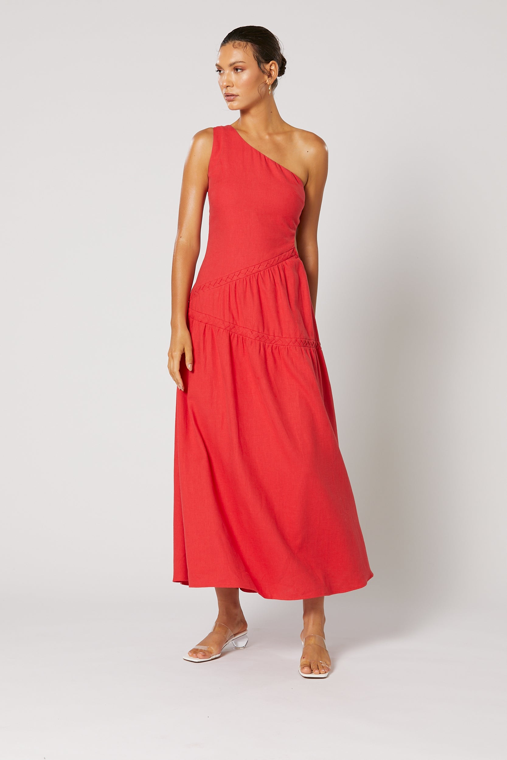 DRESSES – W I N O N A