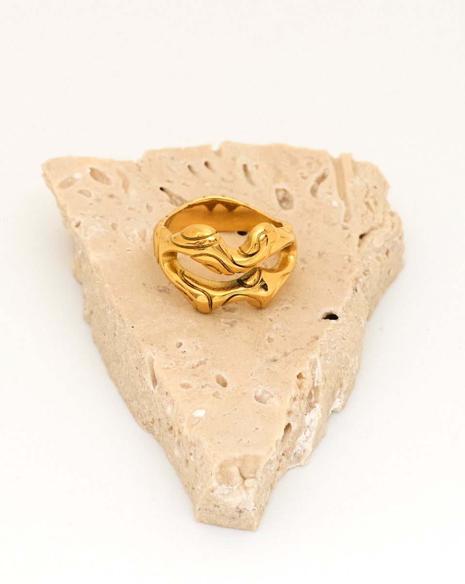 SABRINA RING – W I N O N A